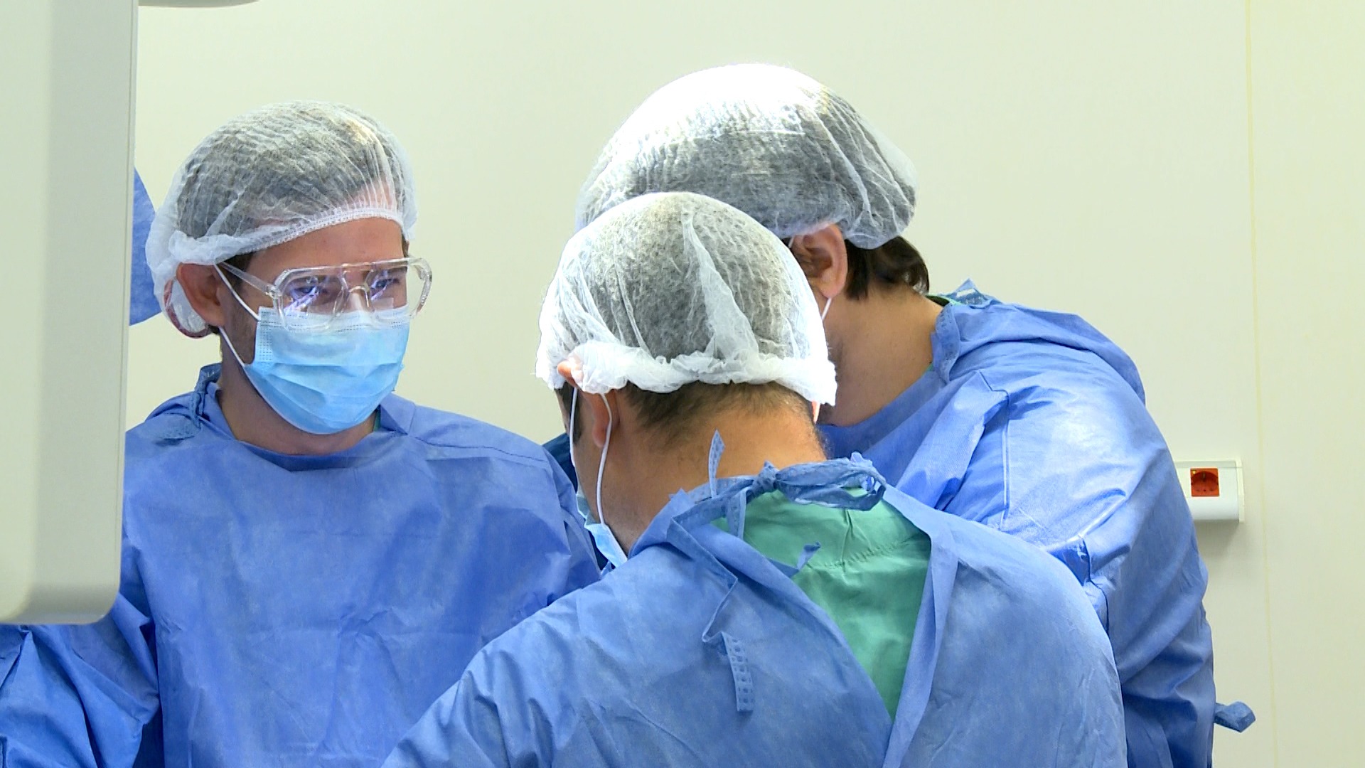 Realizan primera cirugía transgénero en el Hospital público de San Luis ...